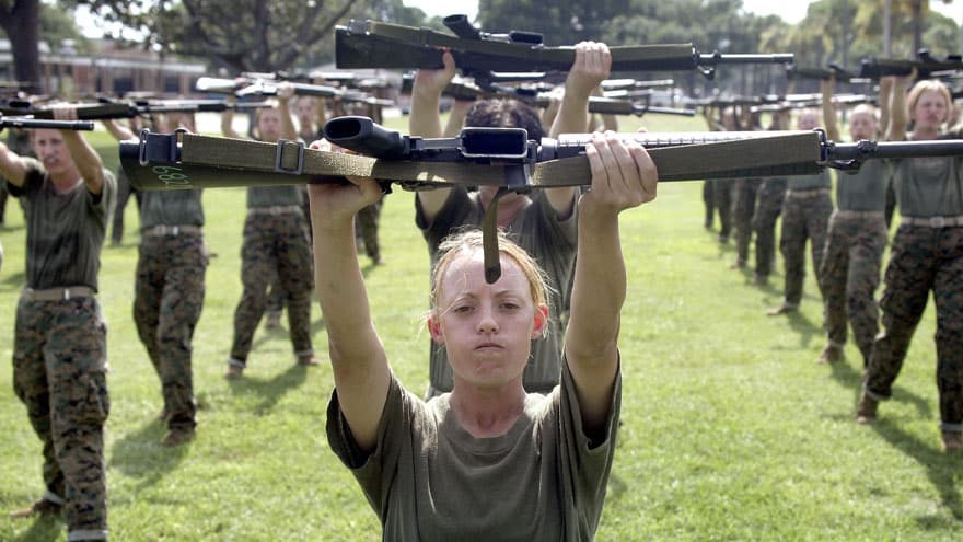 Senate Armed Services Panel Votes to Make Women Register for the Draft ...