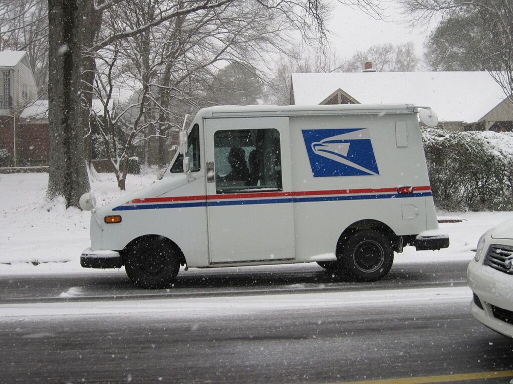 USPS Doubles Electric Vehicles Purchase for New $2.98 Billion Fleet ...