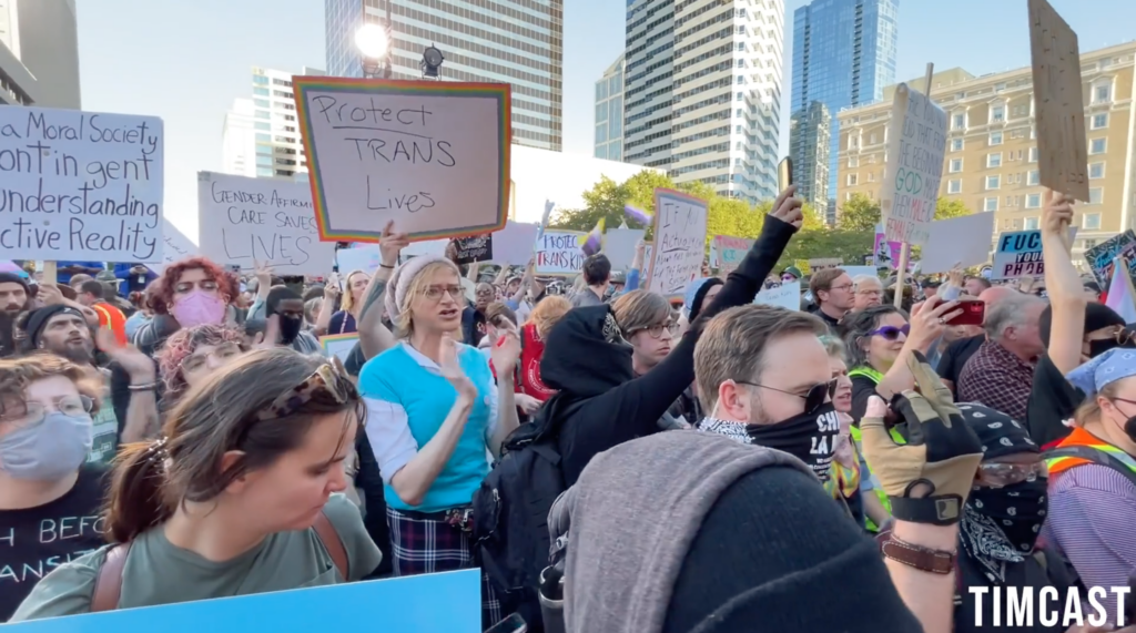 WATCH: Protestors and Counterprotestors Attend Daily Wire’s ‘Rally to ...