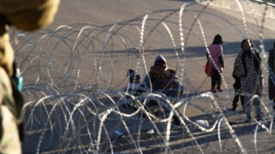 Texas National Guard Secures Border With Razor Wire, Military Vehicles ...