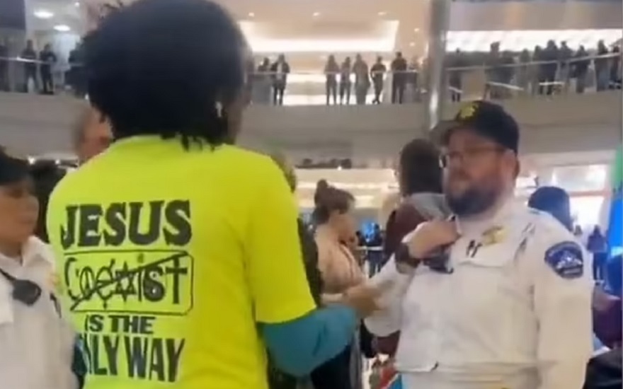 Mall of America Security Asks Customer to Remove 'Jesus Saves' Shirt ...